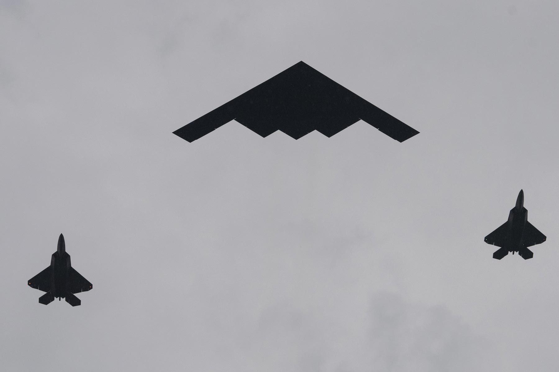 Here's How Much the 'Salute to America' Flyovers Cost the Military ...