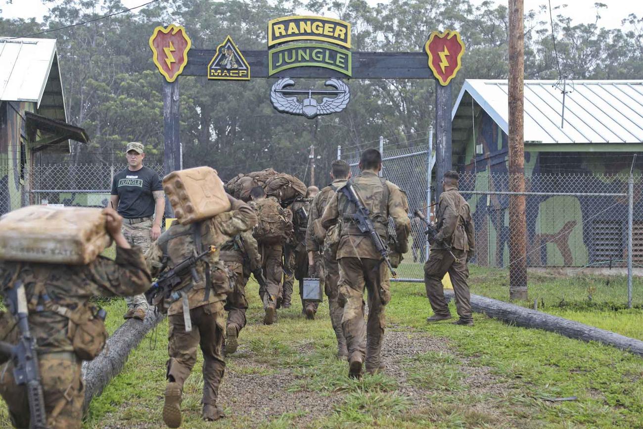 Elite Army Rangers Practice in Hawaii as Pacific Curiosity Grows ...